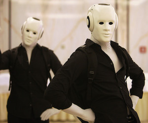 Walkact als Roboter in Düsseldorf, München, Hamburg, Wien, Leverkusen